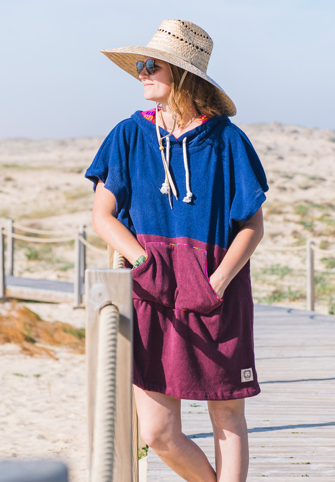 Navy Blue & Burgundy Bicolor Woman Beach Poncho - Shorty Lenght ...